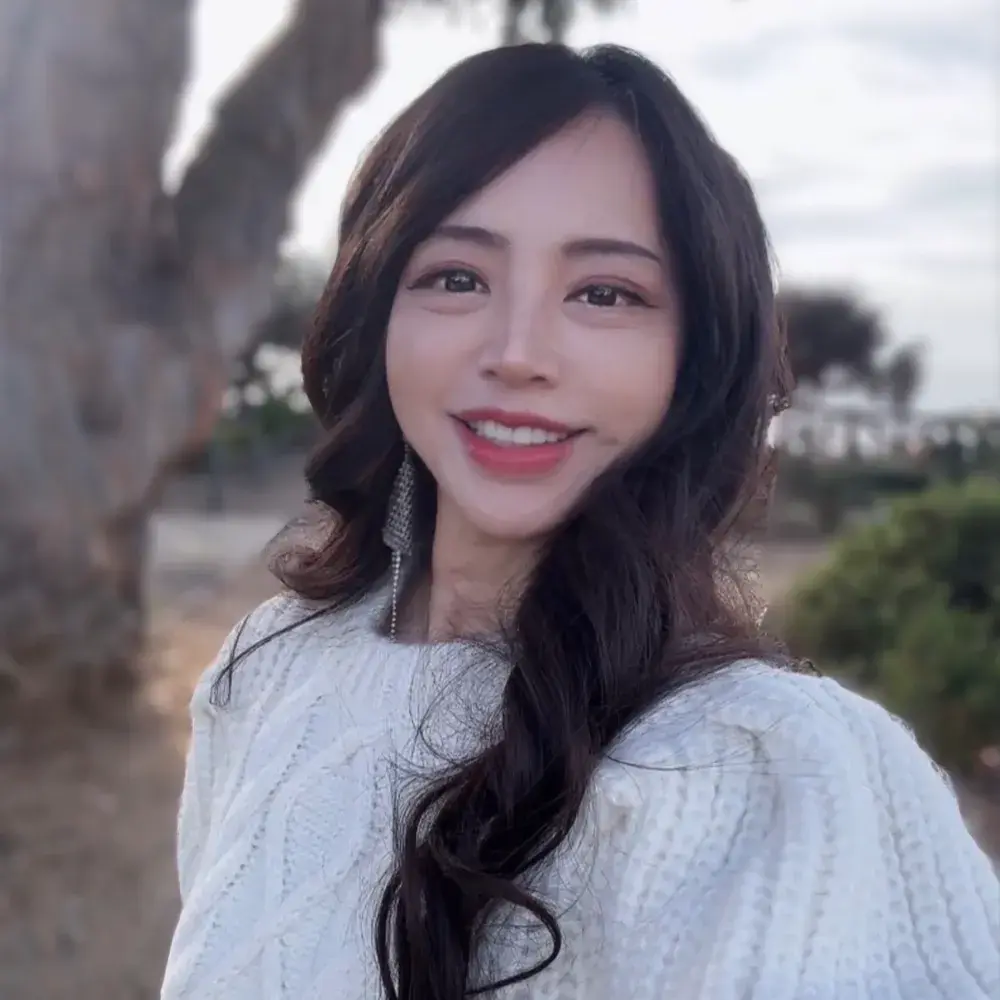 amber | 에센셜 페이지